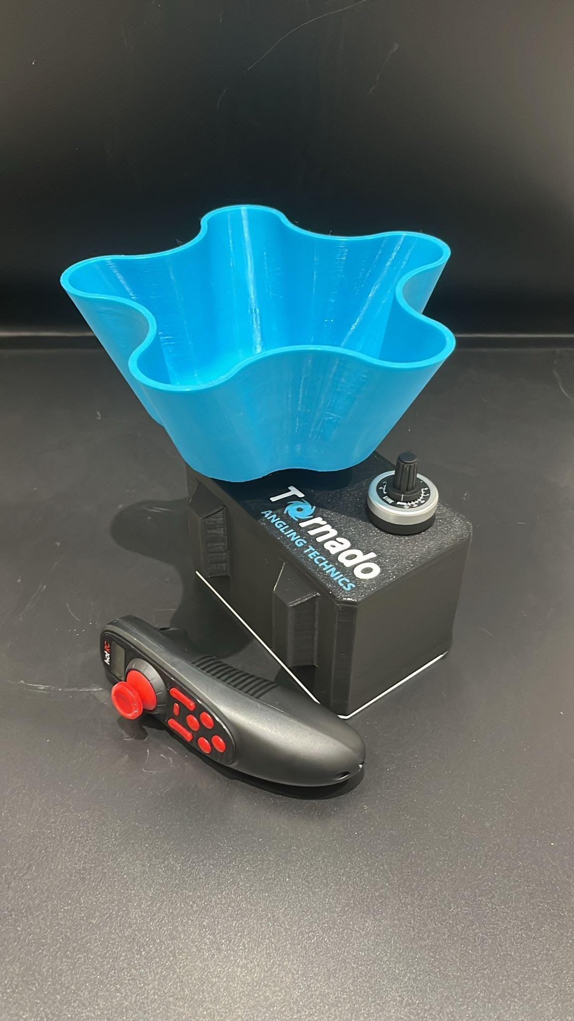 Tornado Bait Spreader – Angling Technics